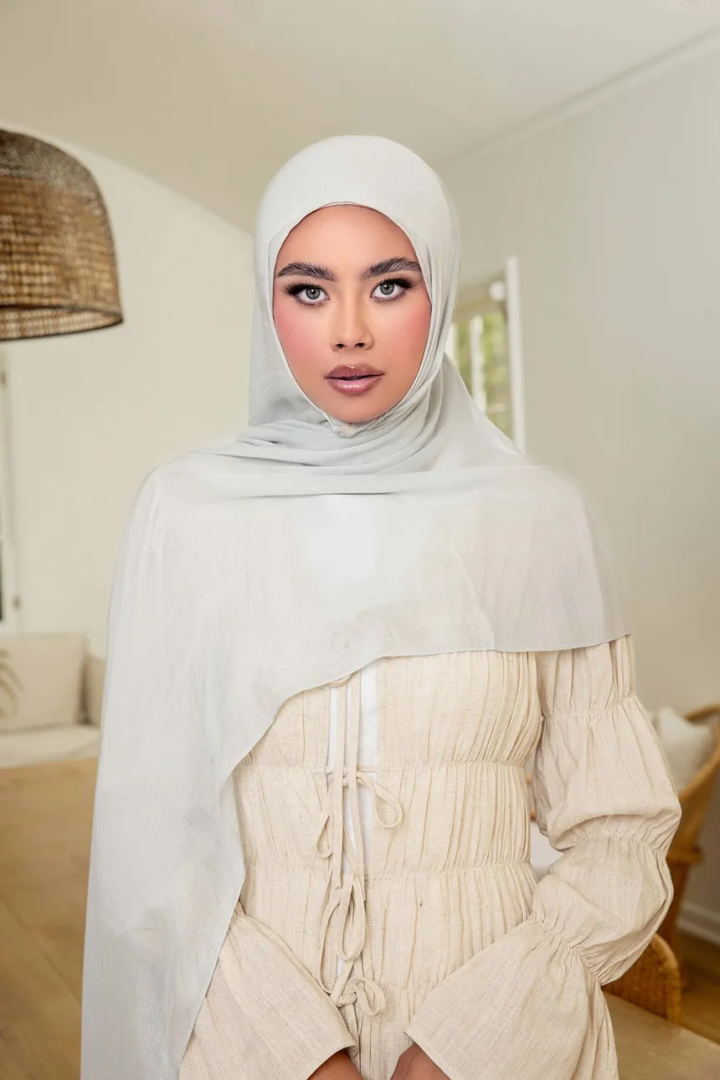 Cultural Fusion Fashion: Respectful combinations of clothing from ...