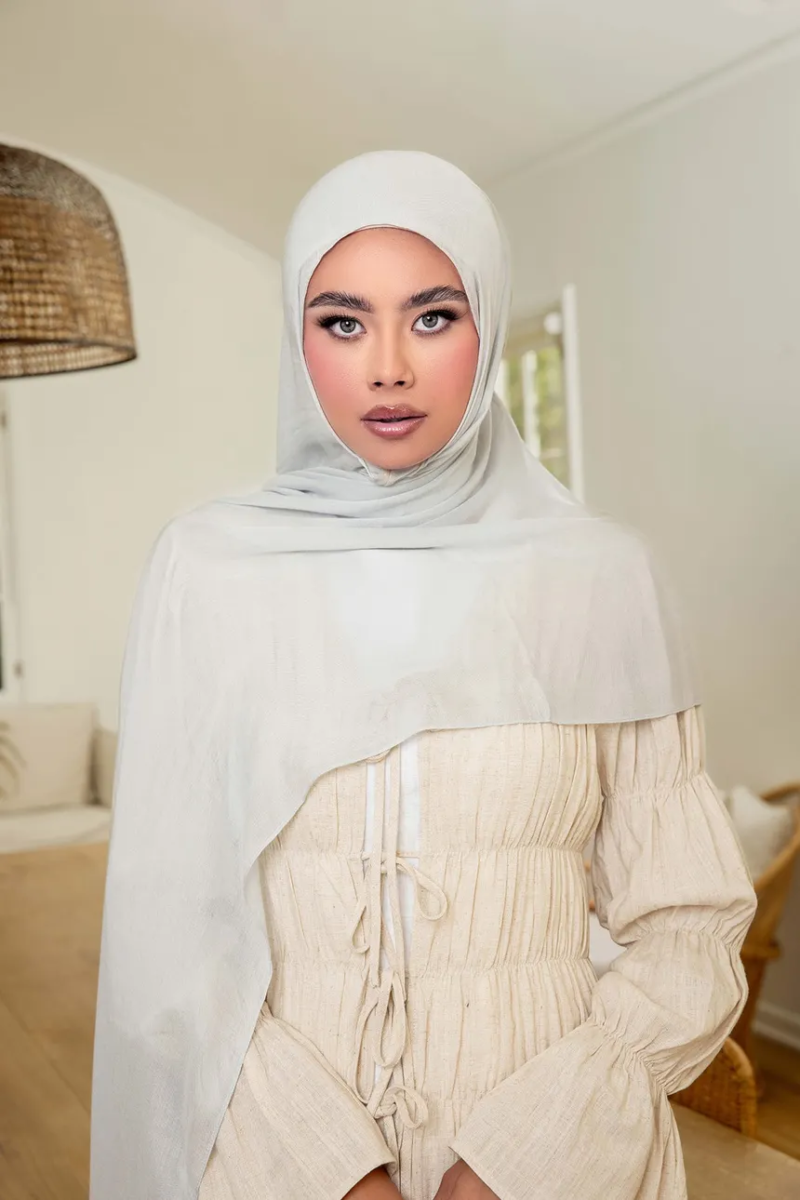 Cultural Fusion Fashion: Respectful combinations of clothing from ...